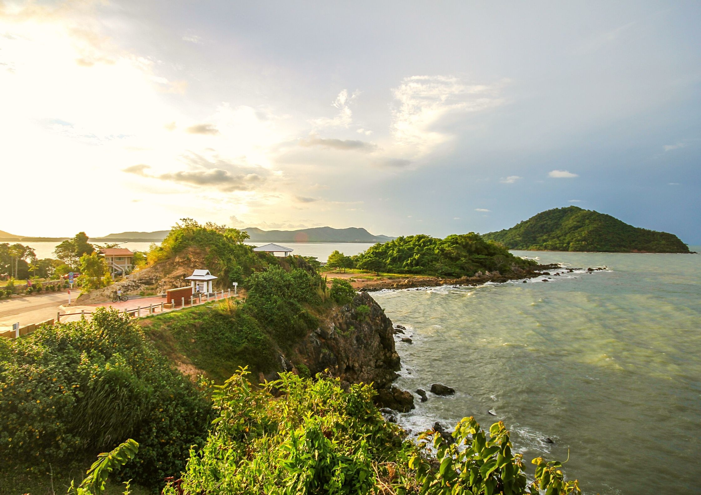 เที่ยวจุดชมวิวเนินนางพญา ด้วยตัวเอง เมื่อไหร่ดี - When OR Where